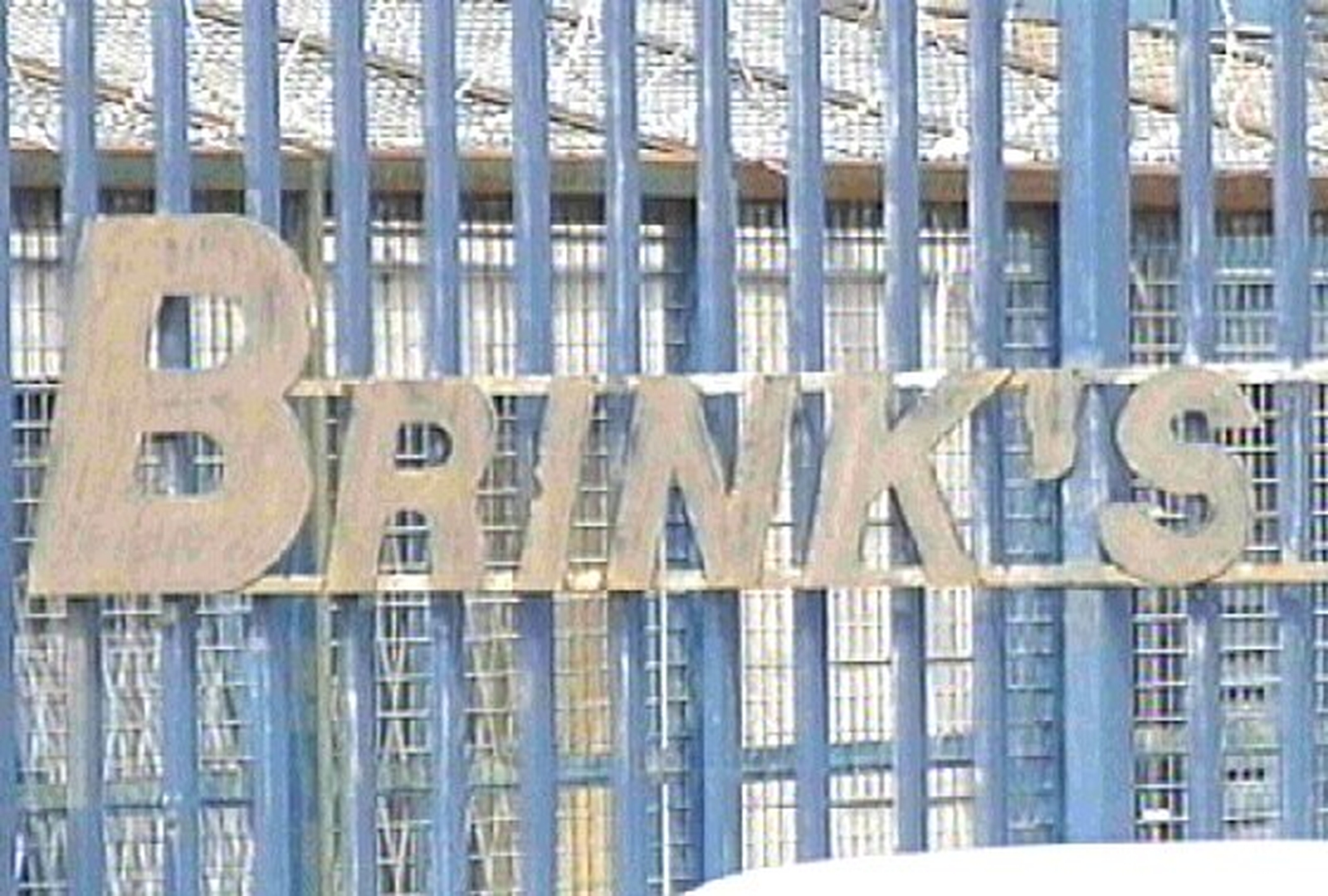 Brinks staff defer strike action