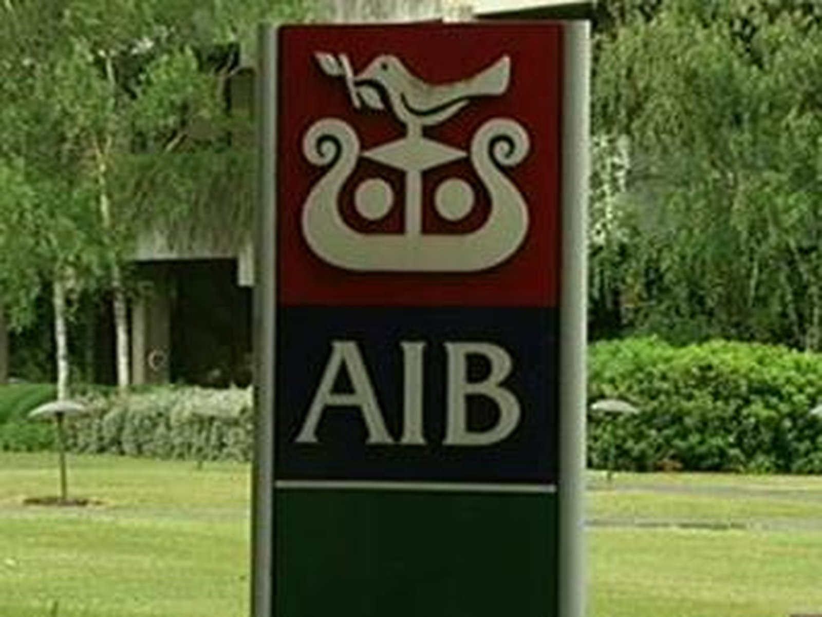 AIB auditor says Regulator knew of charges