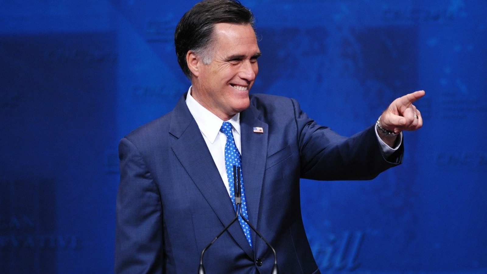 Romney campaign regains momentum
