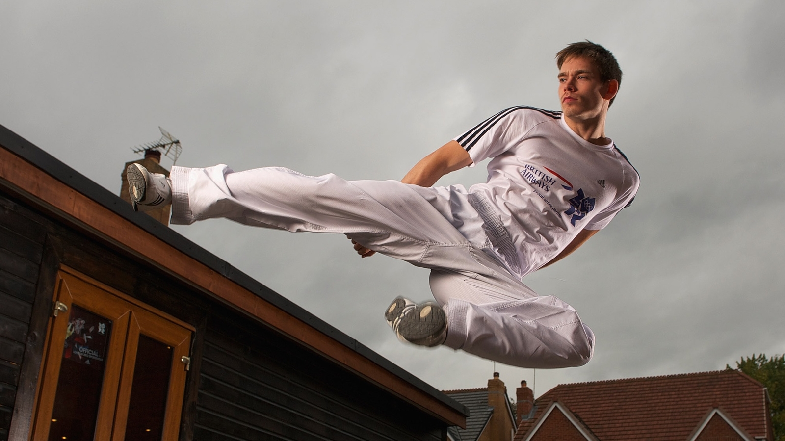 Cook admits defeat in Taekwondo fight