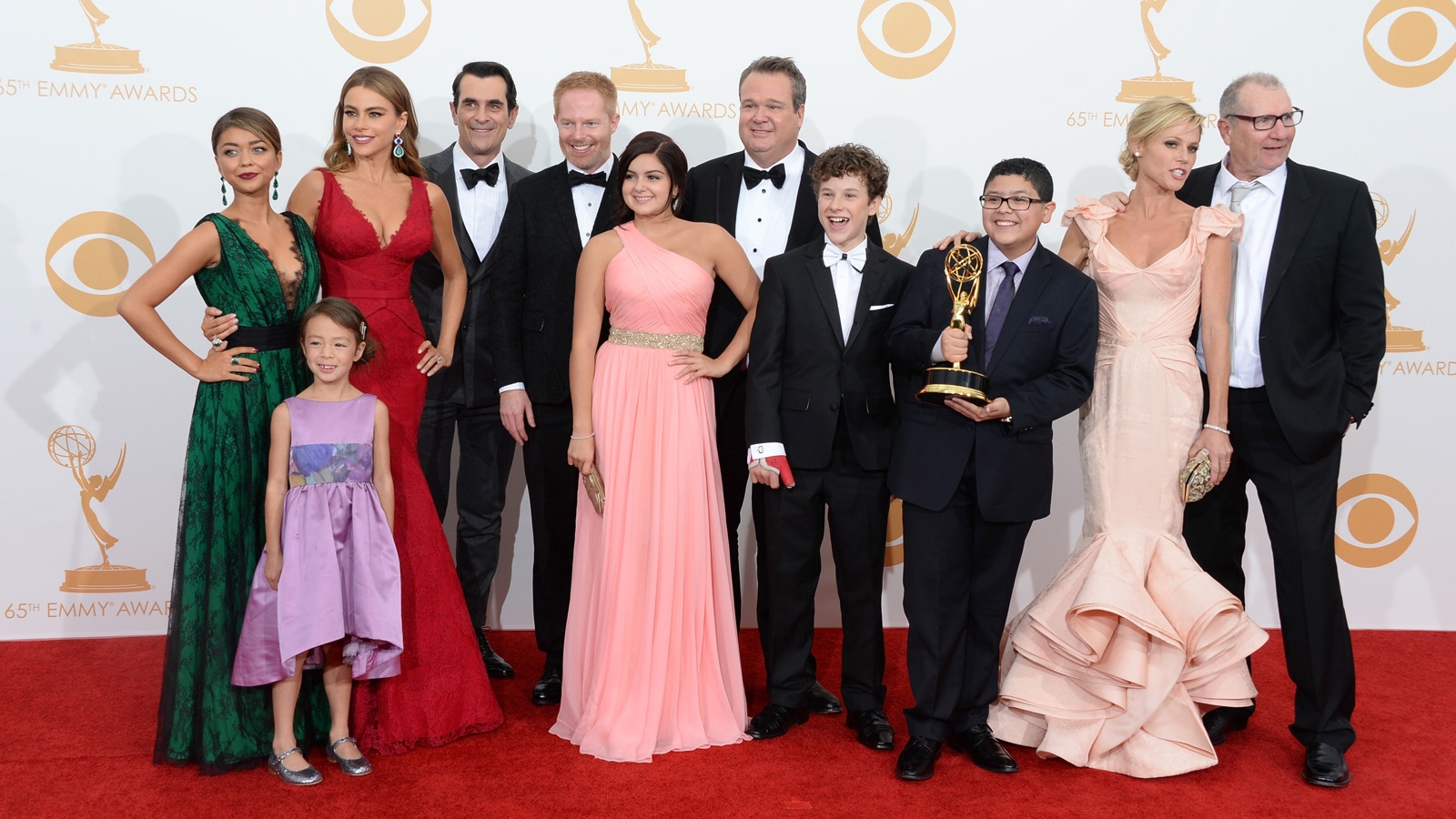 Watch! Modern Family's Ferguson singing Wicked