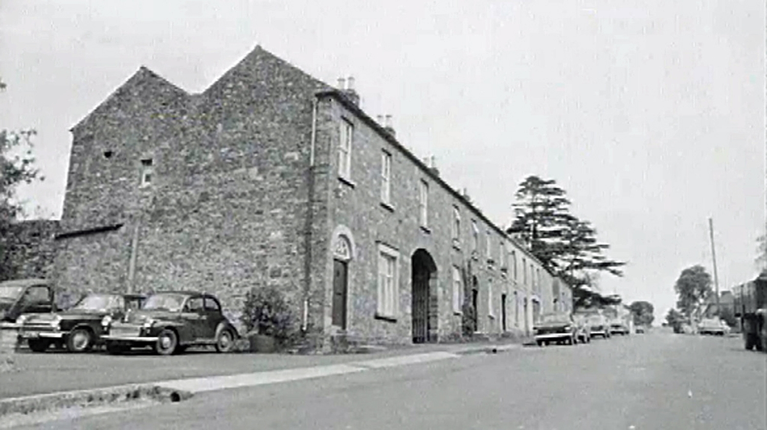 RTÉ Archives | Lifestyle | Historical Village Of Slane