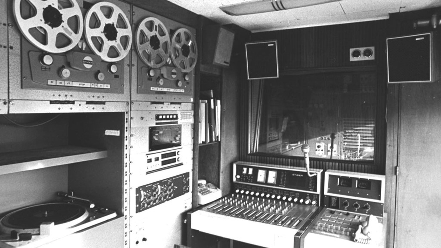RTÉ Archives | Media | First Mobile Recording Unit