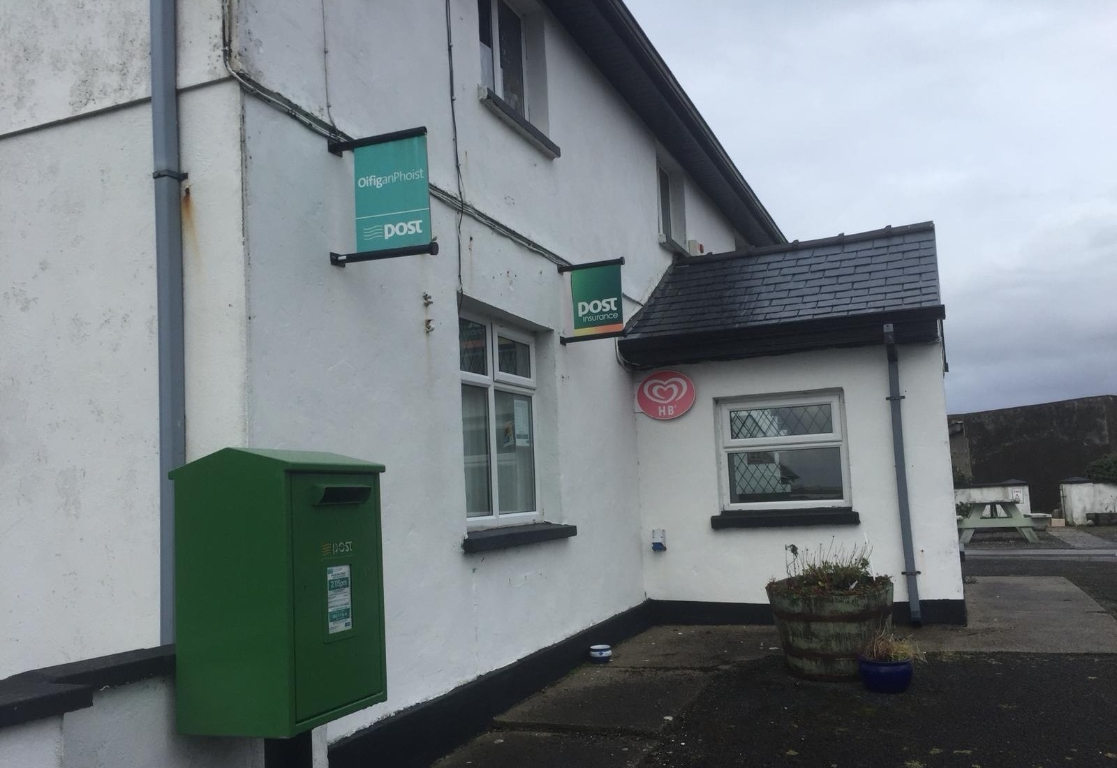 Oifig Phoist Leitir Mealláin dúnta inniu