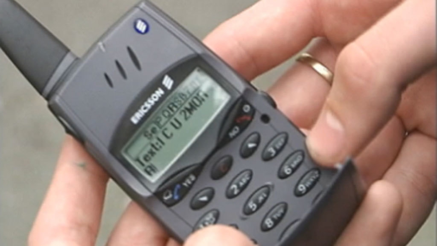 RTÉ Archives | Technology | Ireland's Mobile Phone Love