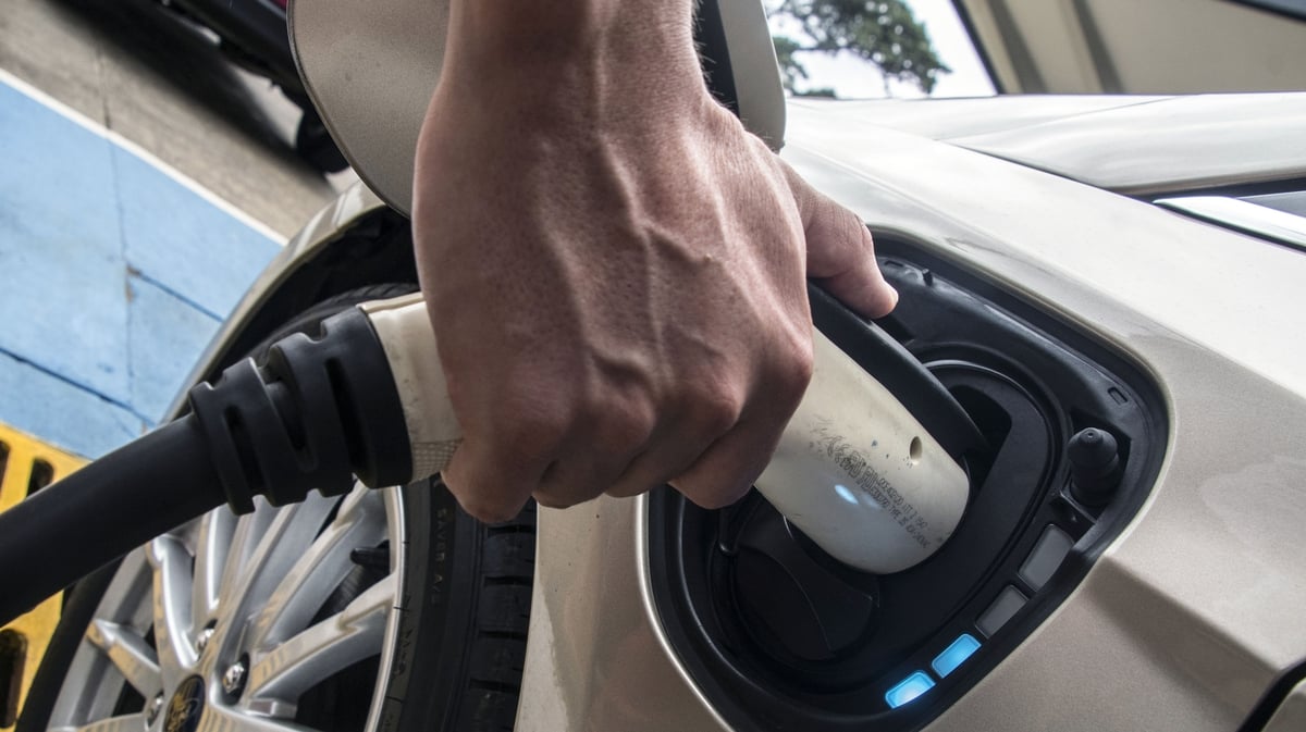 Cian reaches Mayo in his family hatchback e-car | Morning Ireland - RTÉ ...