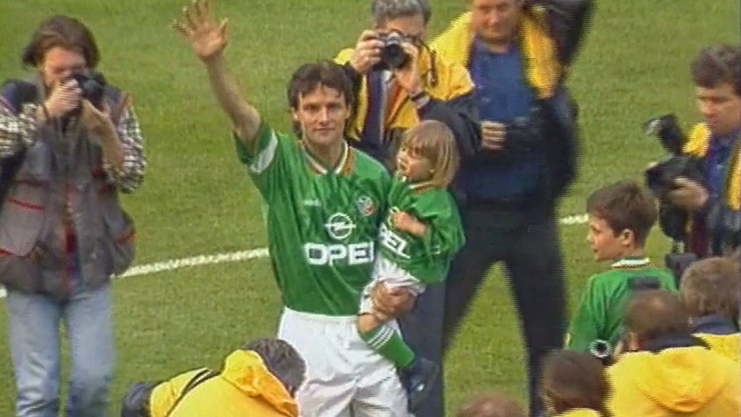 RTÉ Archives | Sports | Kevin Moran Testimonial