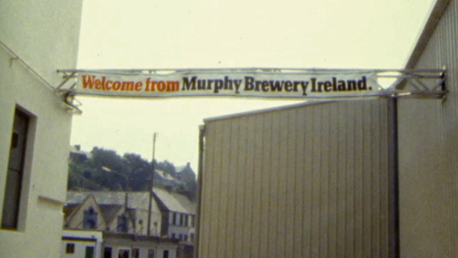 RTÉ Archives | Business | Murphy's Brewery Cork Expands