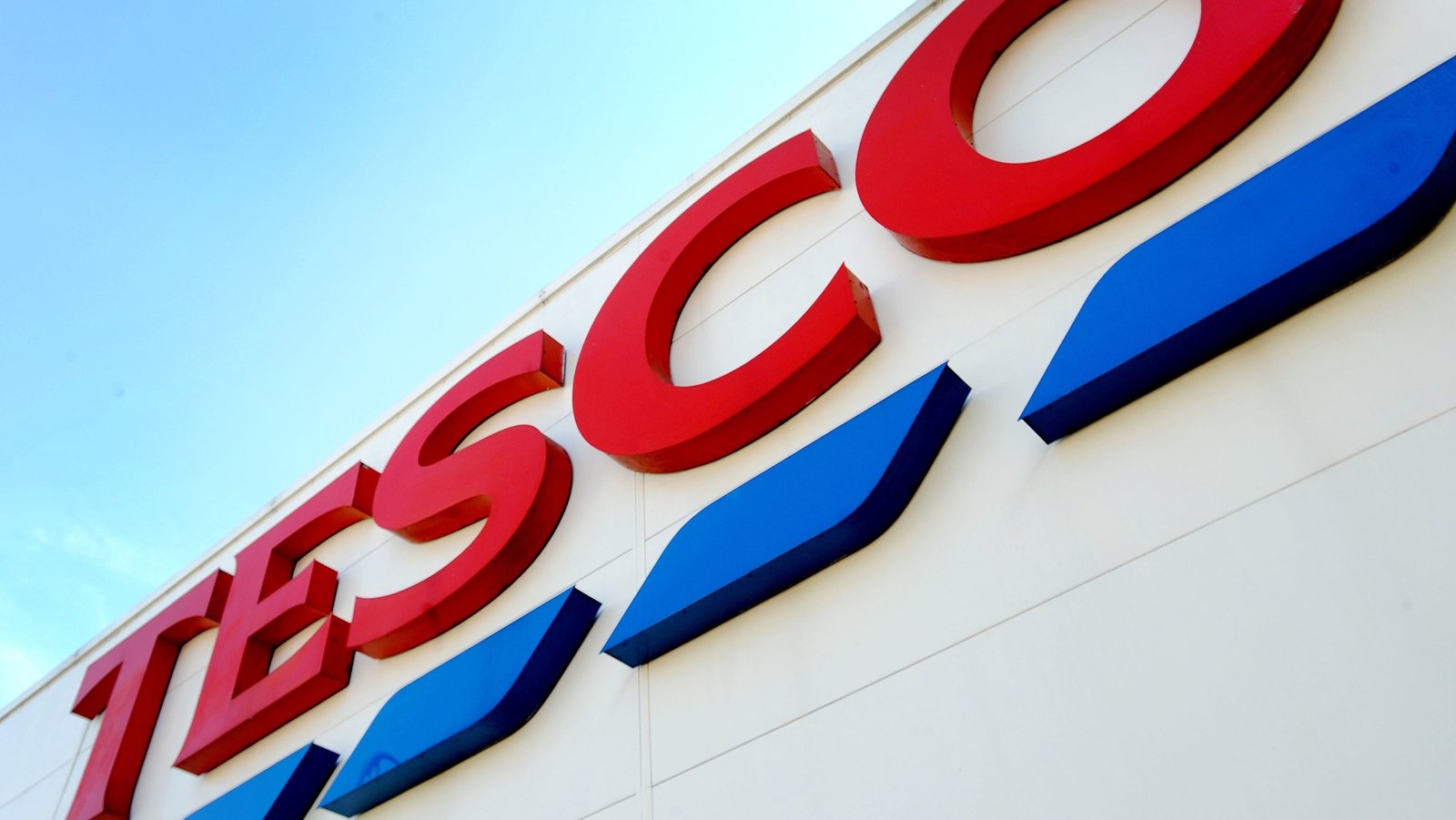 Boys settle Tesco case over allegedly out-of-date food