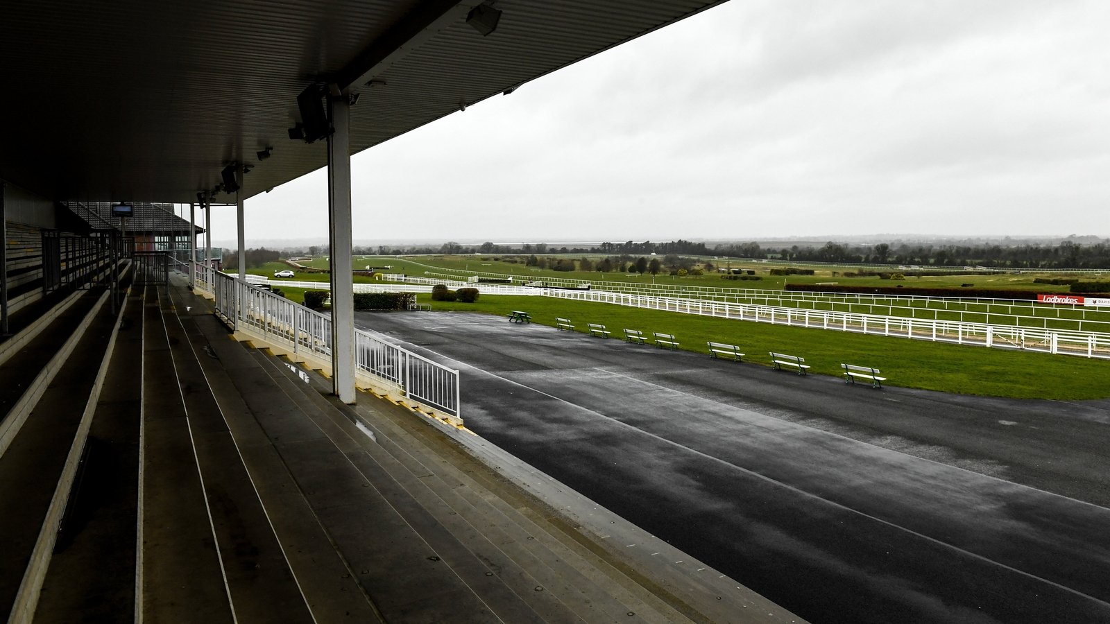 Racing in Navan deferred due to waterlogged track