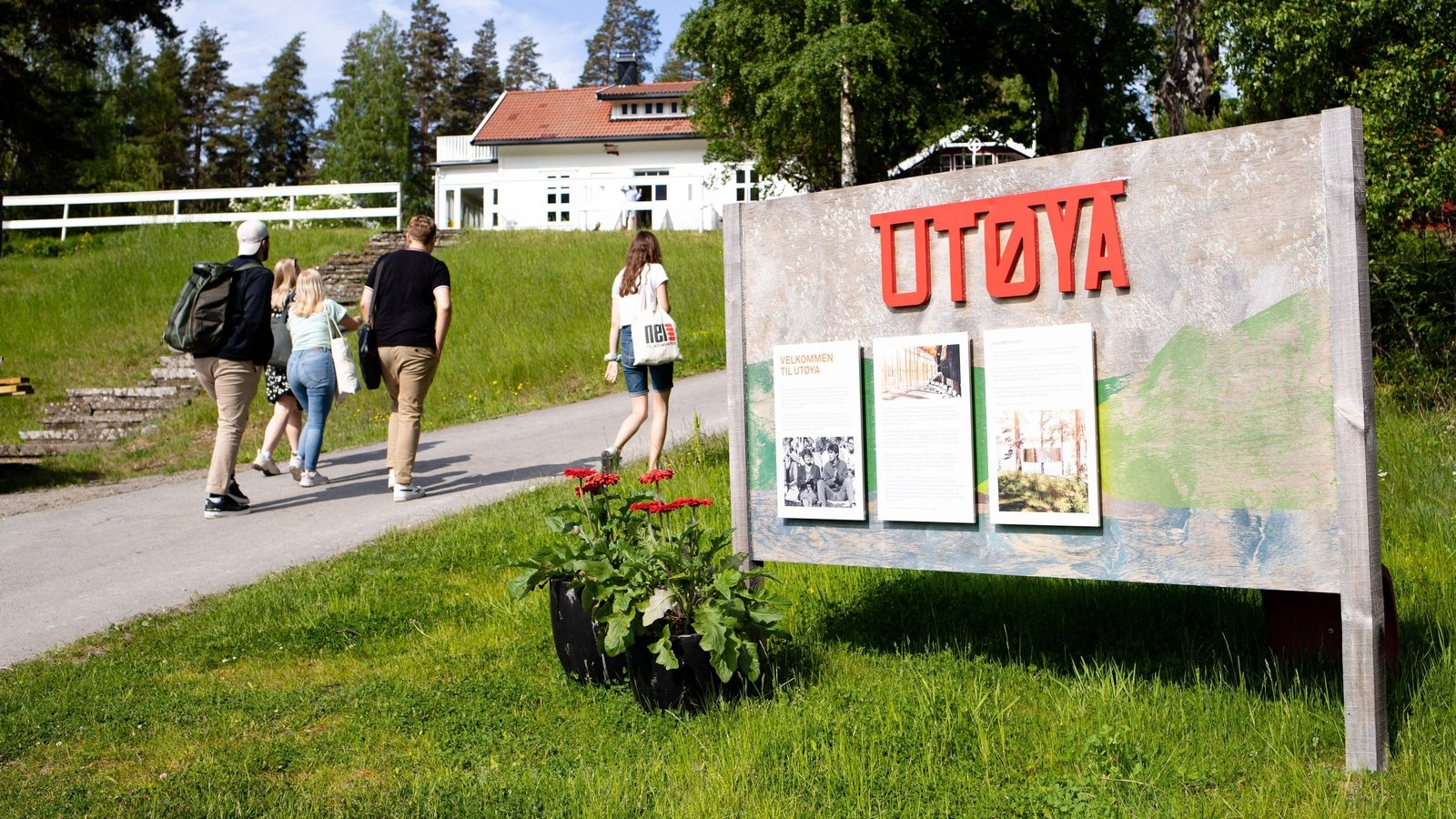 Bells ring across Norway for Utoya massacre victims