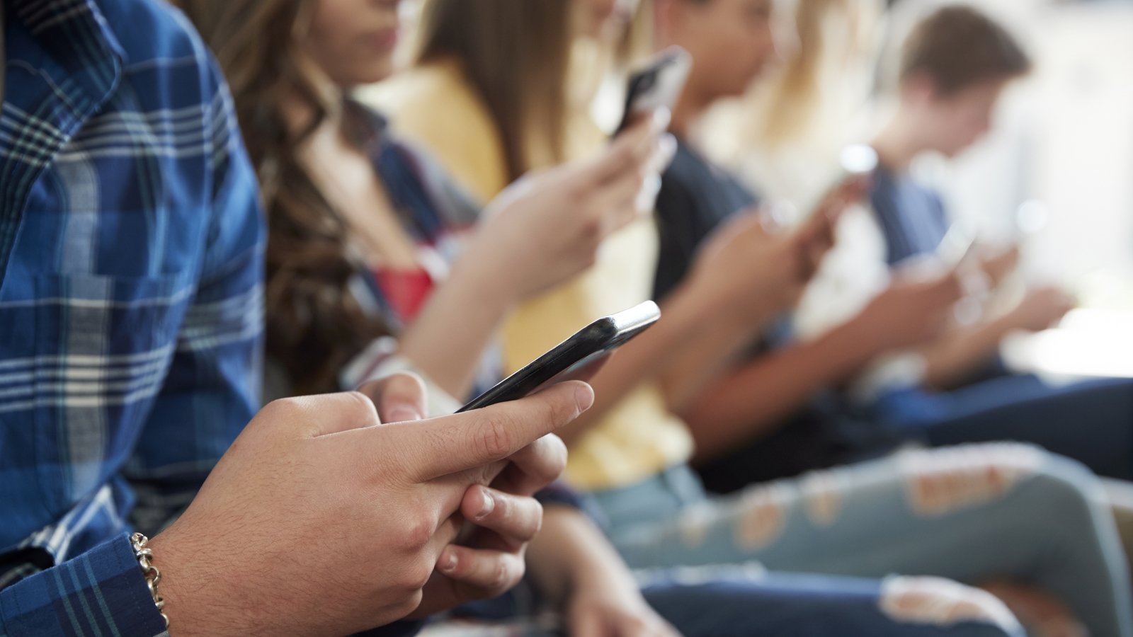 Families urged to take a 'CyberBreak' from devices