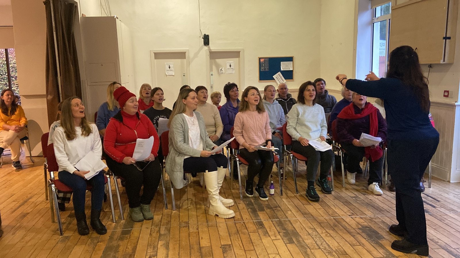 Choir brings Ukrainians in Cork together through song