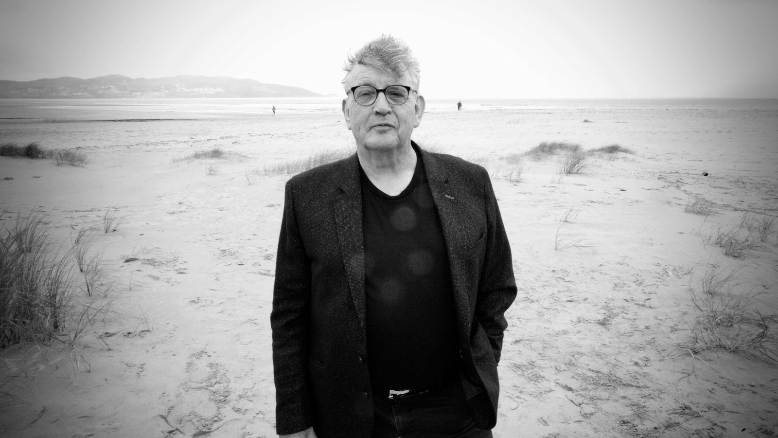 Reviewed: Joy in Service on Rue Tagore by Paul Muldoon