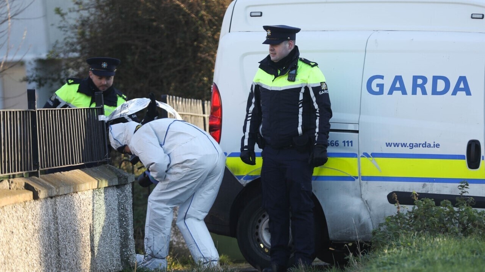 Beirt fhear gafa maidir le bás fir de bharr a sháite