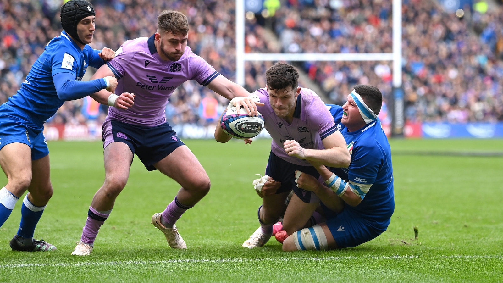 Kinghorn reigns for Scotland as Healy makes 6N debut