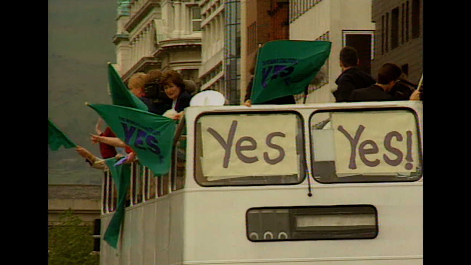 RTÉ RnaG: Comóradh 25 bliain ar Chomhaontú Aoine an Chéasta