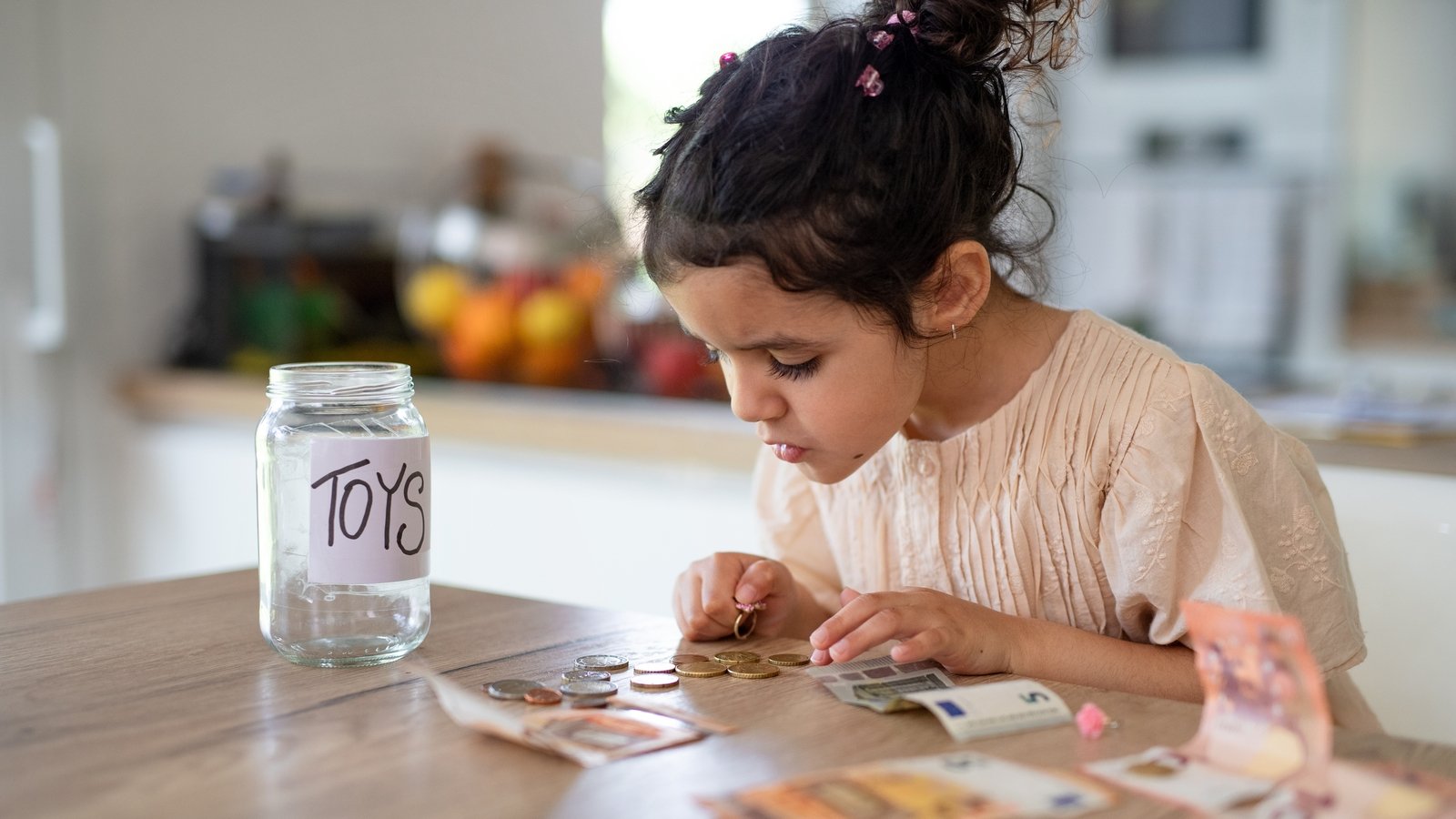 Financial literacy: Life-long money habits set by age 7