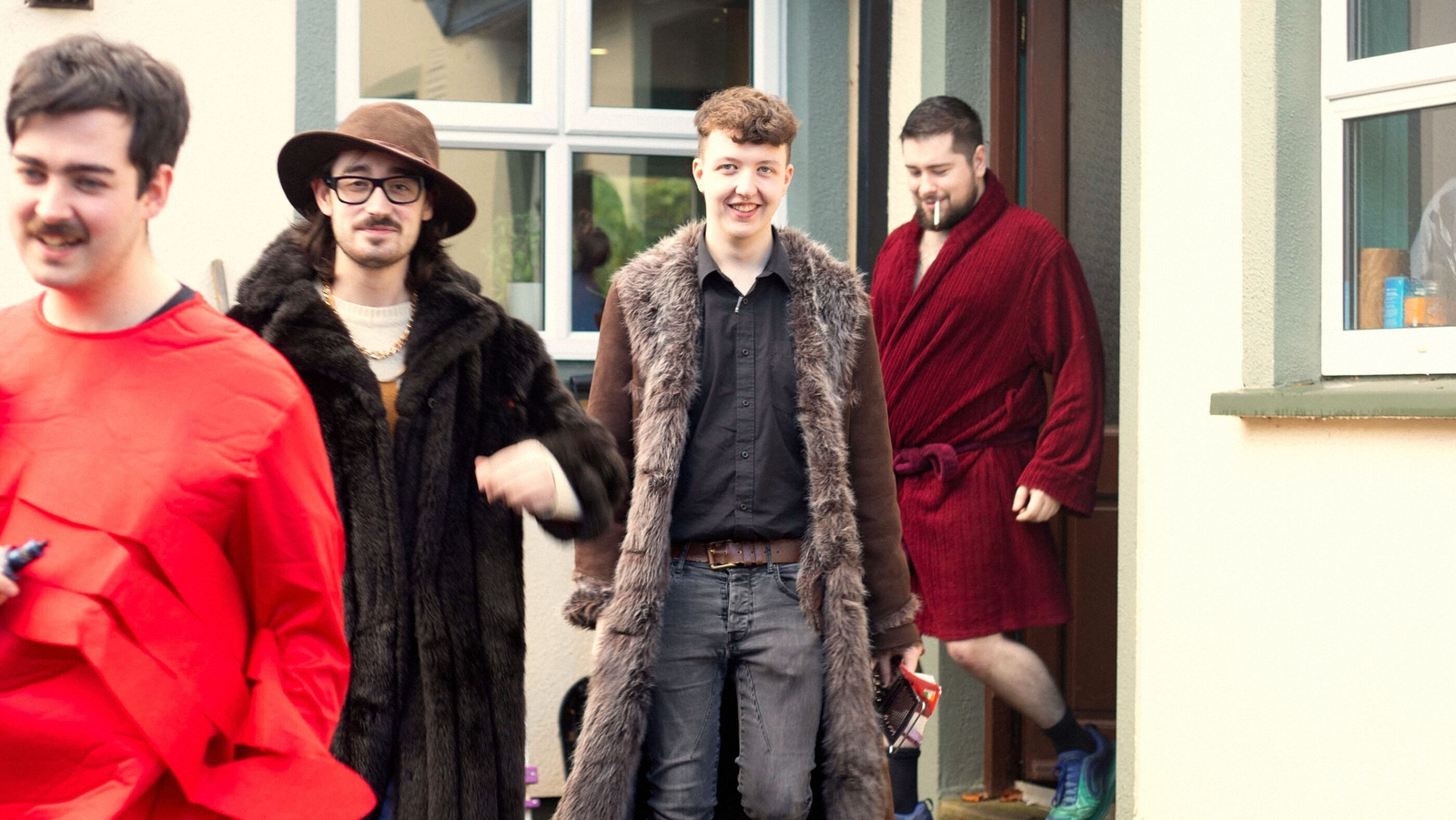 Behind the music - Peer Pleasure