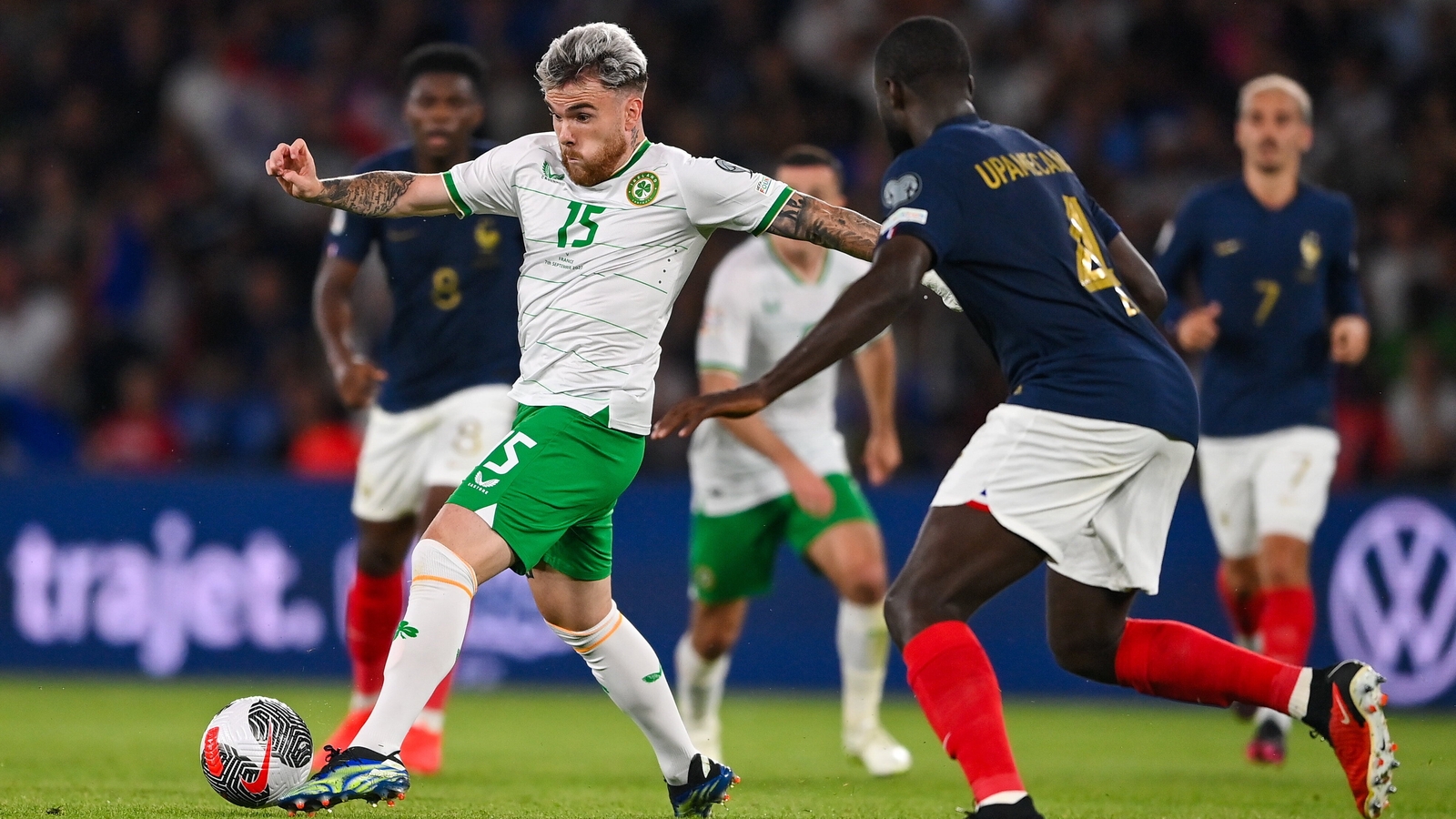 Clubless Connolly signs for Sunderland