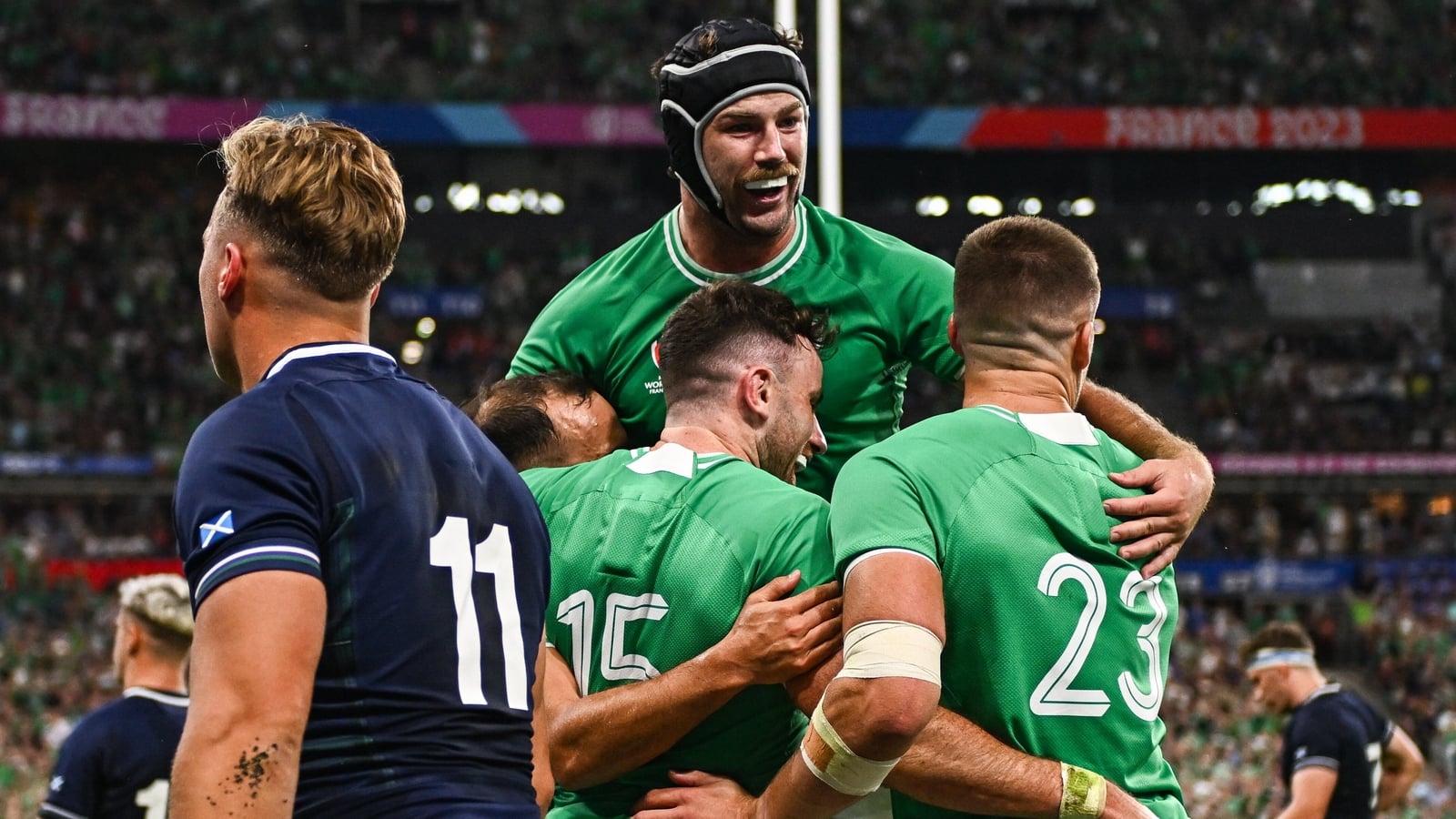 Ireland hammer Scotland to set up New Zealand QF
