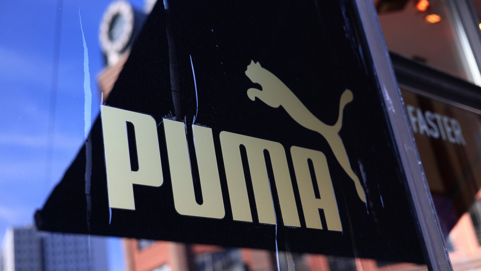 Anta Sports offers to buy Pinault family's 29% Puma stake