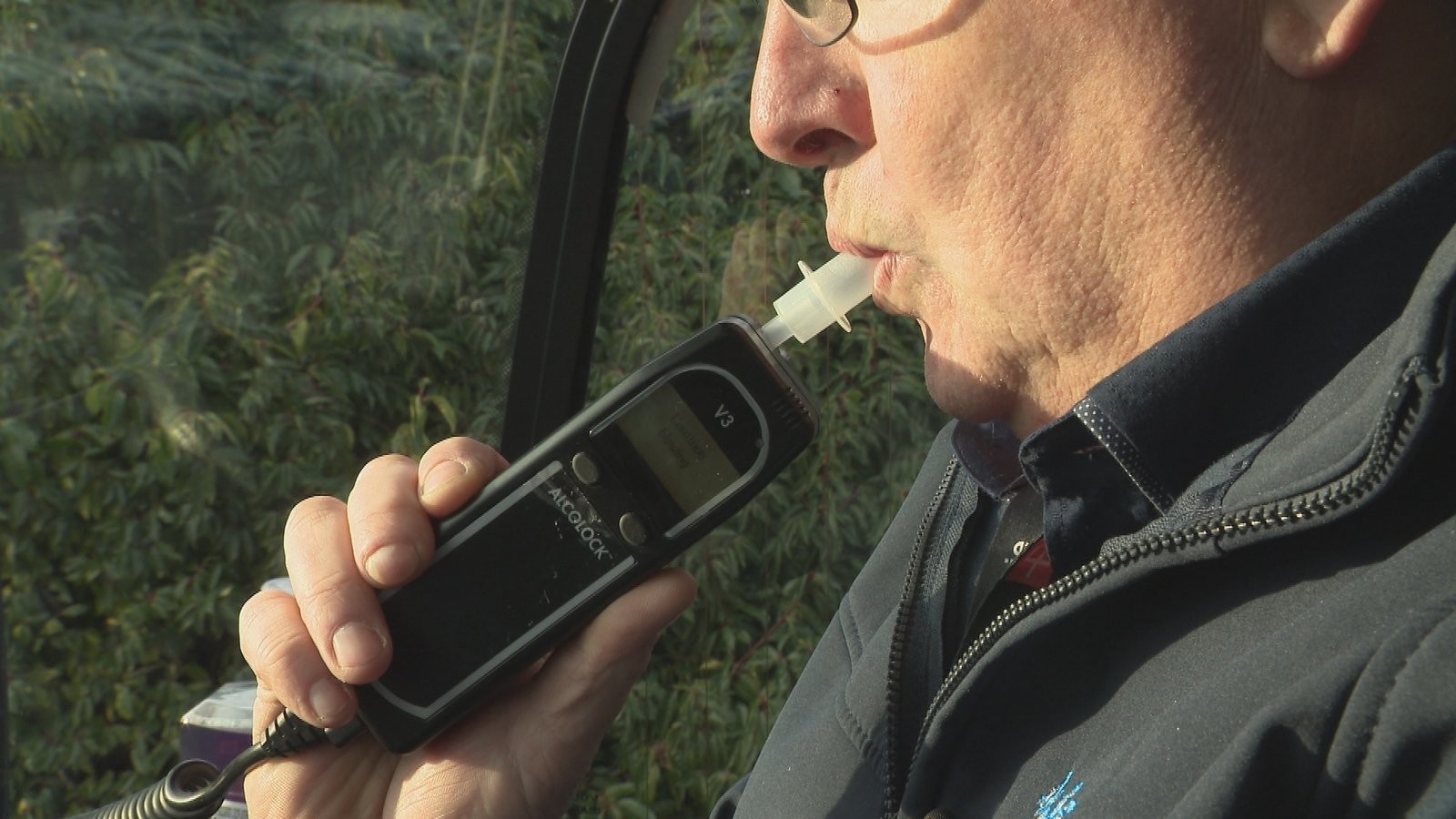 Breathalyser that can stop vehicle use being trialled