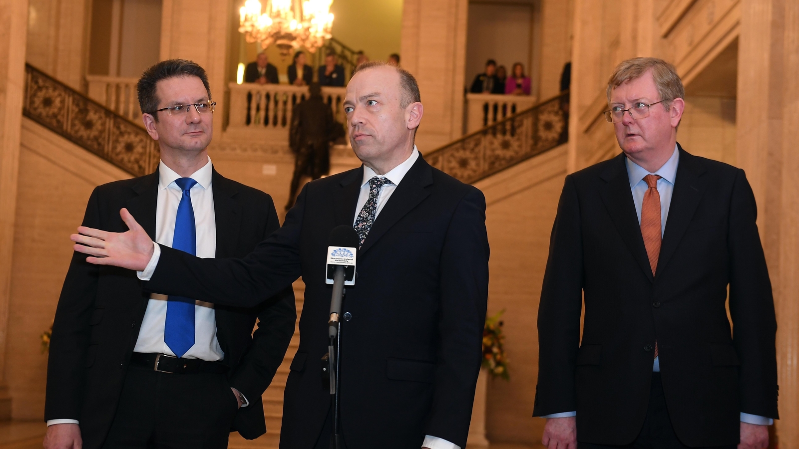 'An daonlathas ar ais i dTuaisceart Éireann'-Heaton Harris