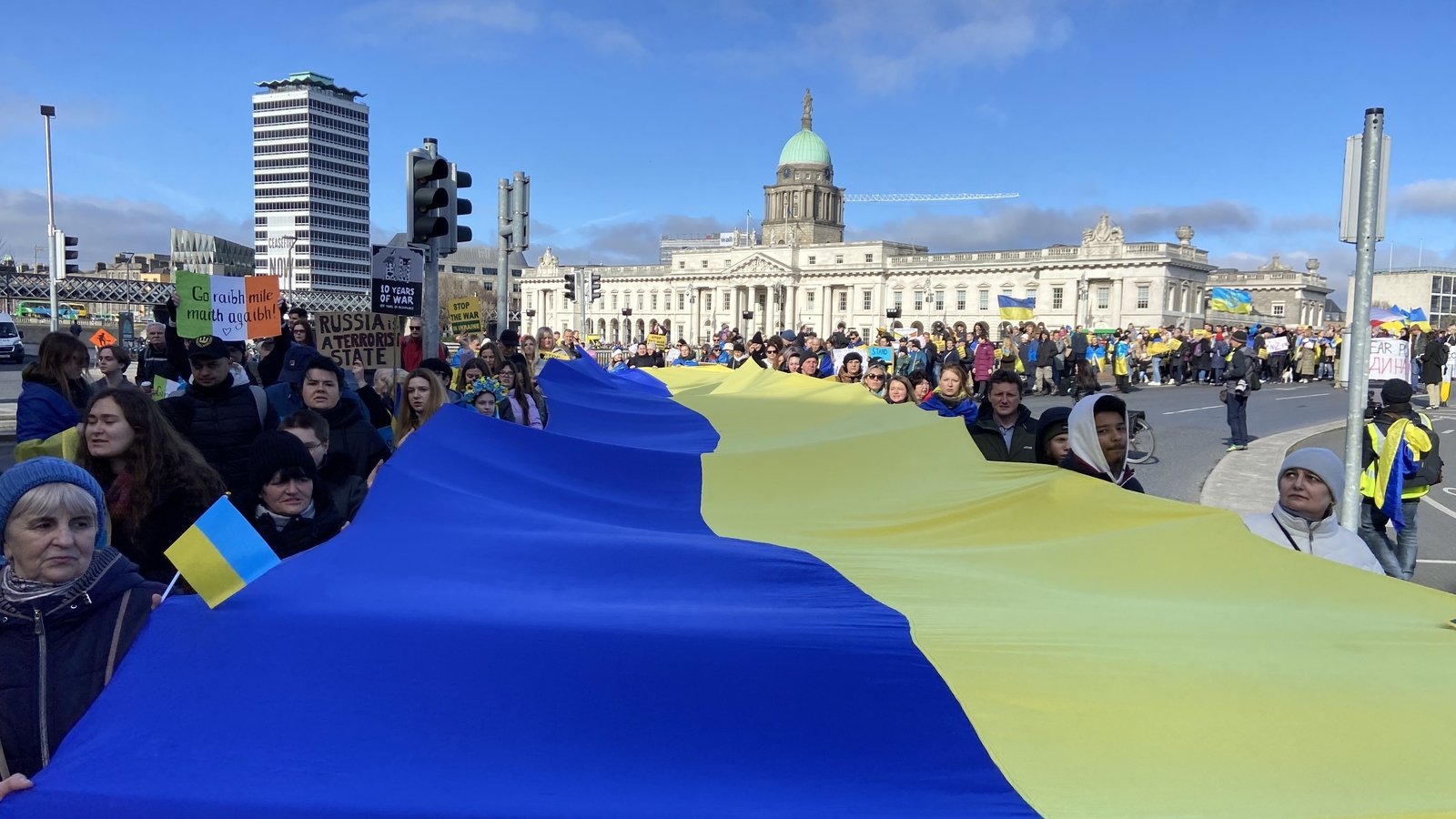 Thousands take part in Ukraine solidarity marches