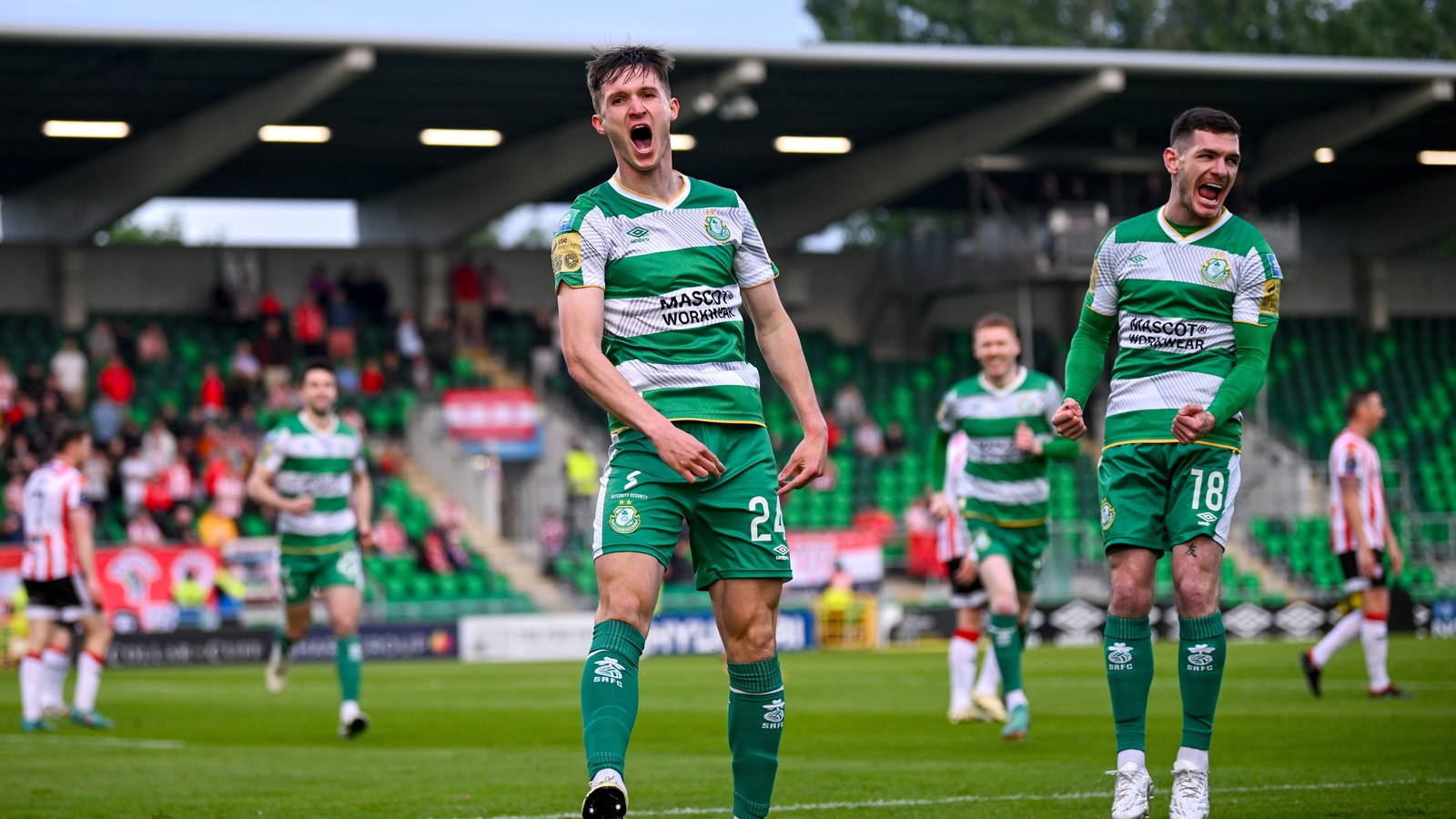 Kenny on the mark as Hoops reignite title quest