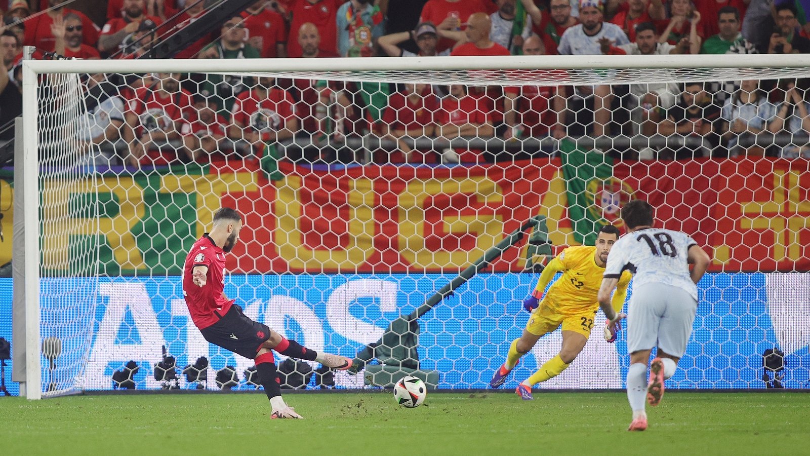 Euro 2024: Georgia claim shock win; Turkey advance