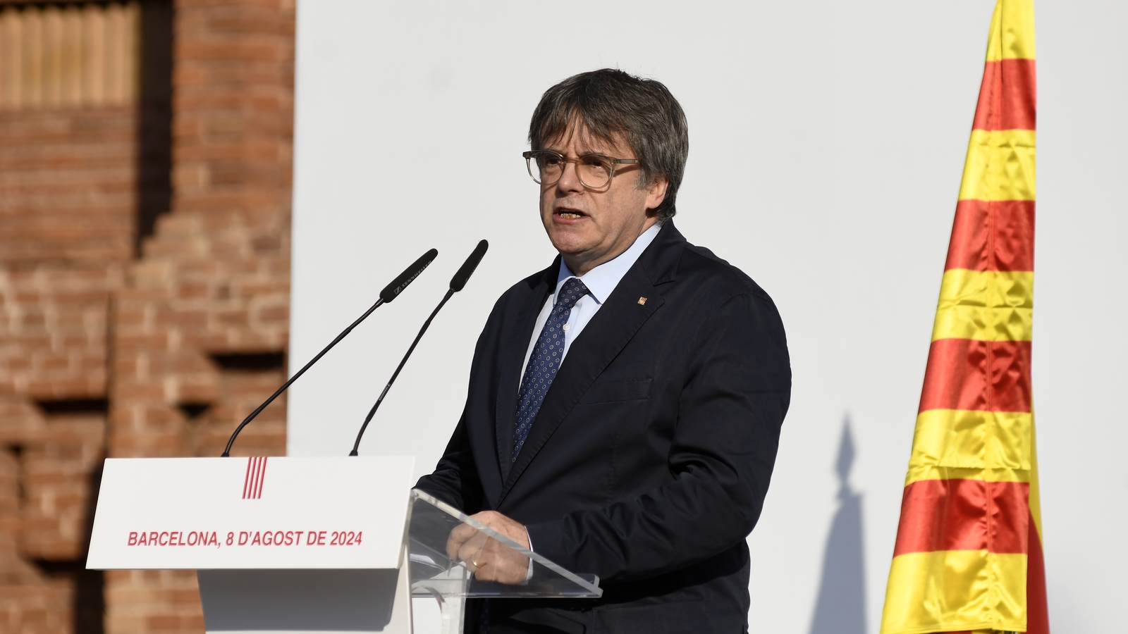 Dúshlán na n-údarás tugtha ag iarcheannaire Catalónach