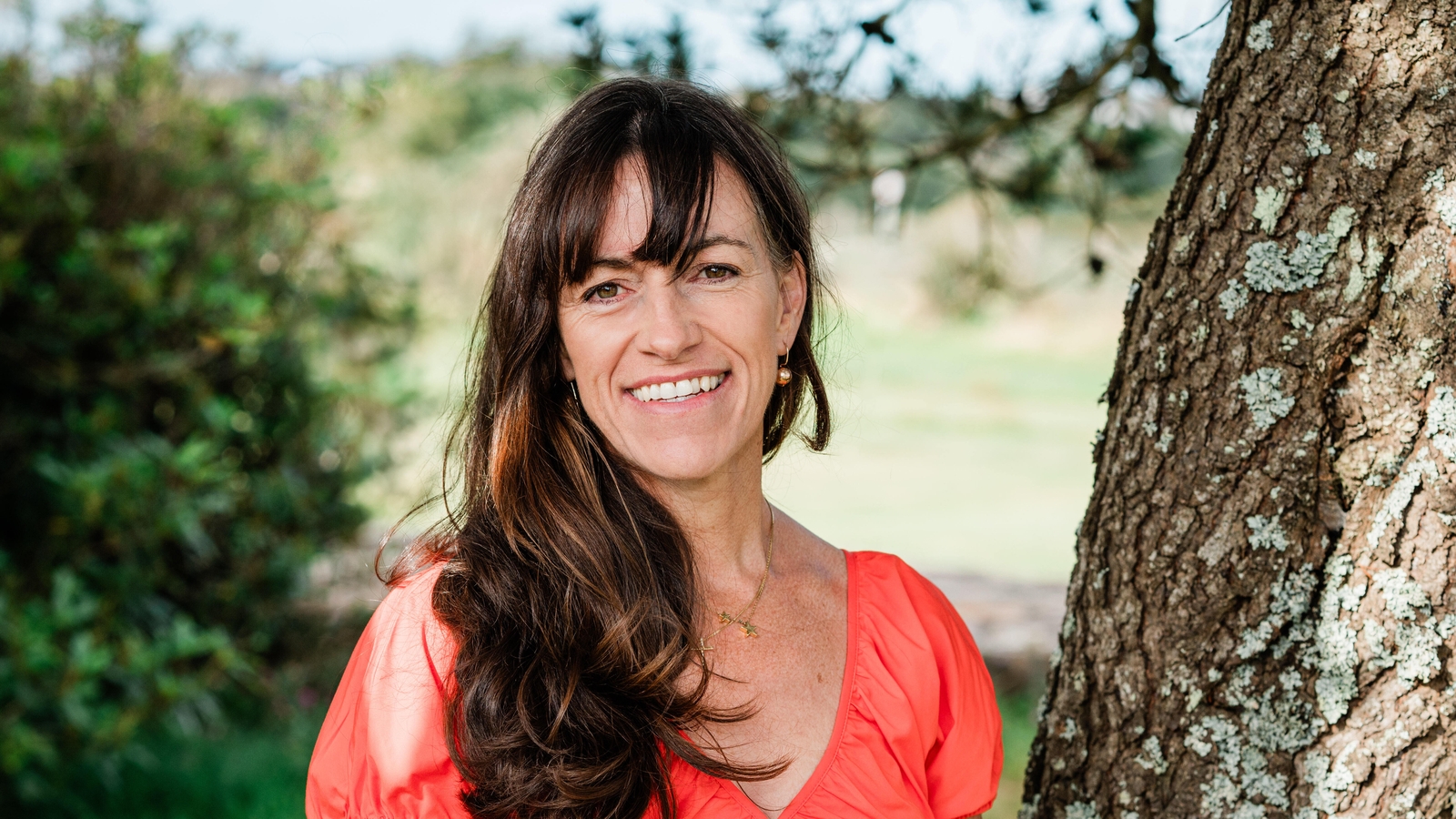 Seoda Foinn - tumadh domhain sa chartlann