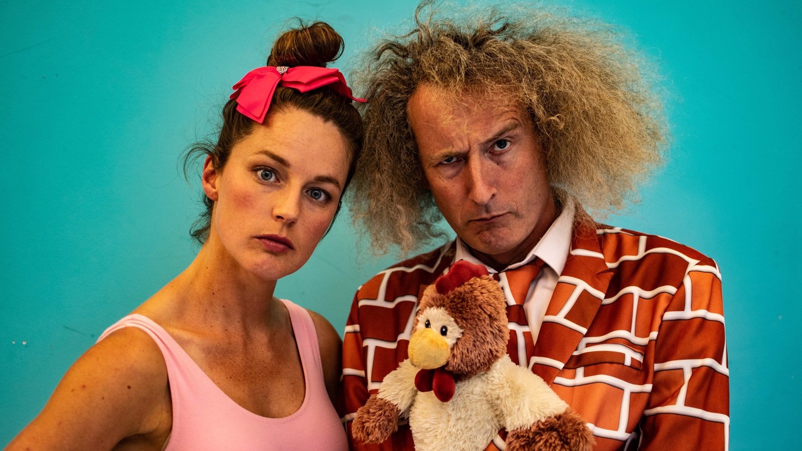 Da-da-dada-dada-da-da Circus!