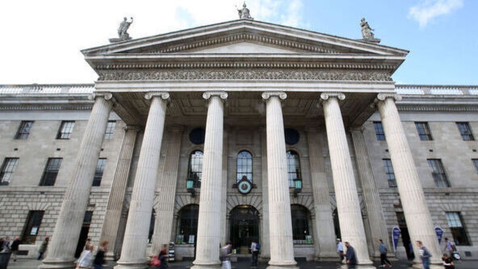 Redevelopment of GPO as major public building recommended