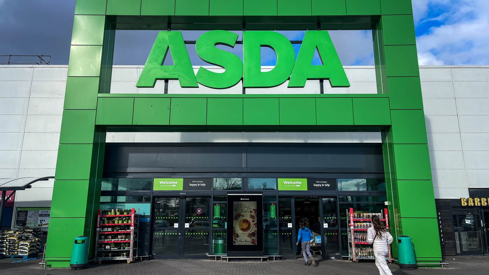 Asda to sell off stores for £568m to shore up finances