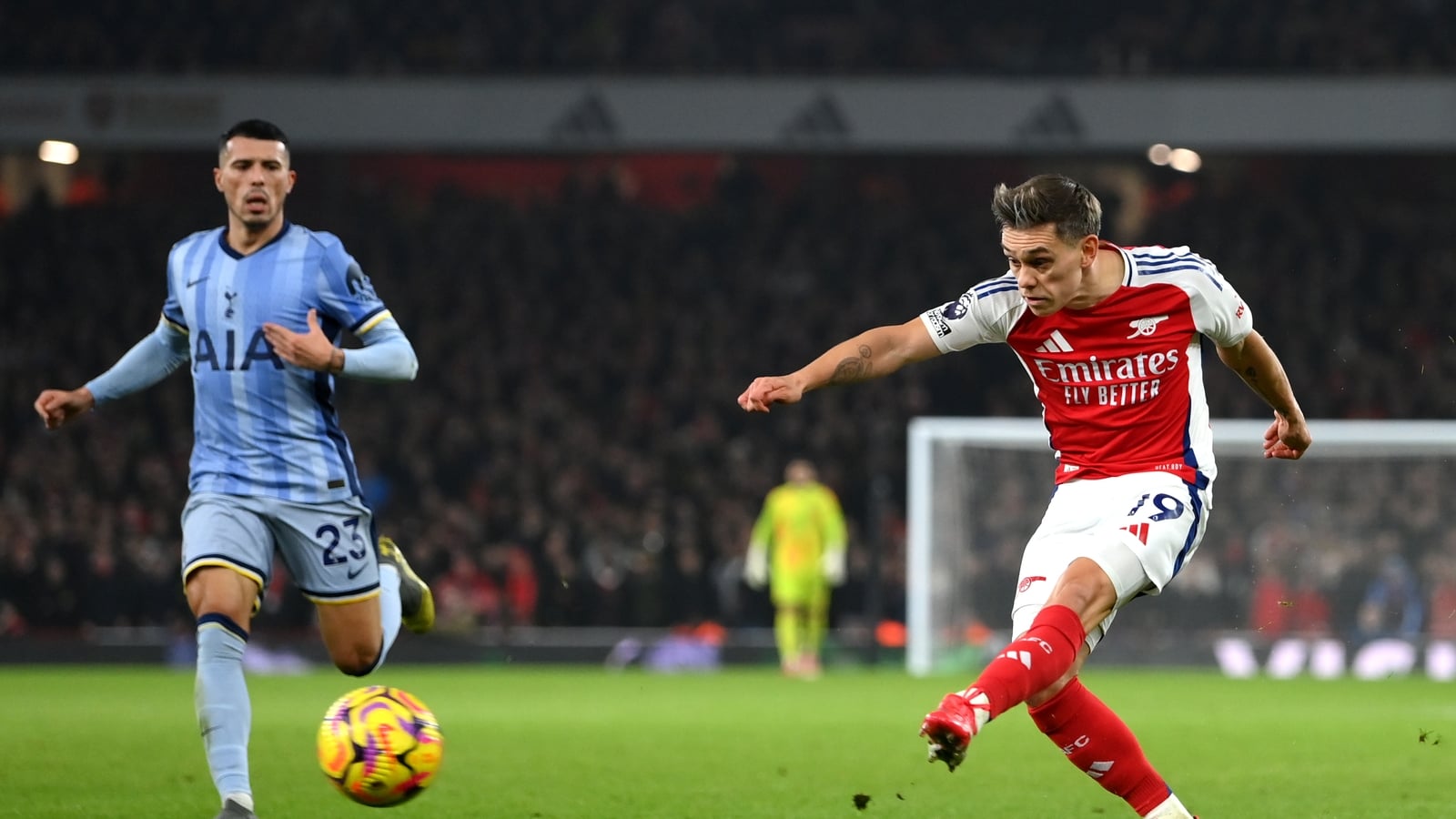 Arsenal earn derby spoils to close gap on Liverpool