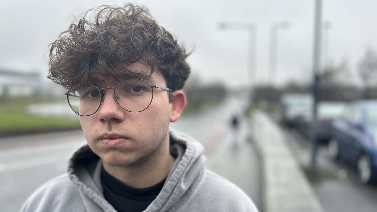 Calls for reform as over 74,500 await driving test date