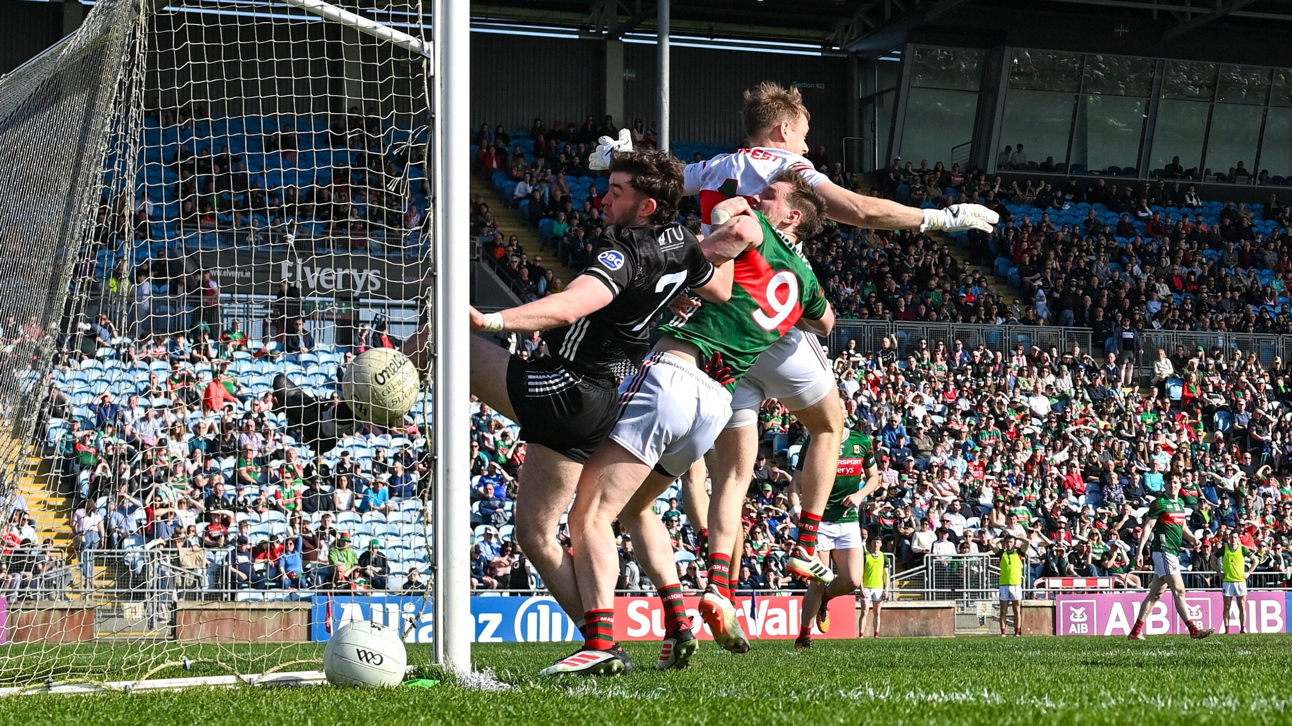 Sunday's provincial championship results and reports