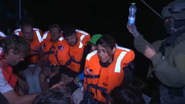 Video | Israeli forces seize Madleen ship bringing aid into Gaza | RTÉ