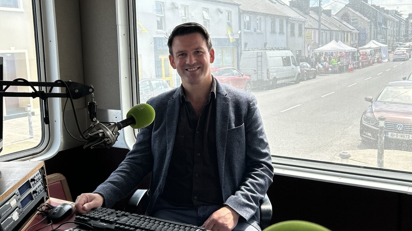 RTÉ RnaG beo i lár an aonaigh ag Scoil Samhraidh Willie Clancy