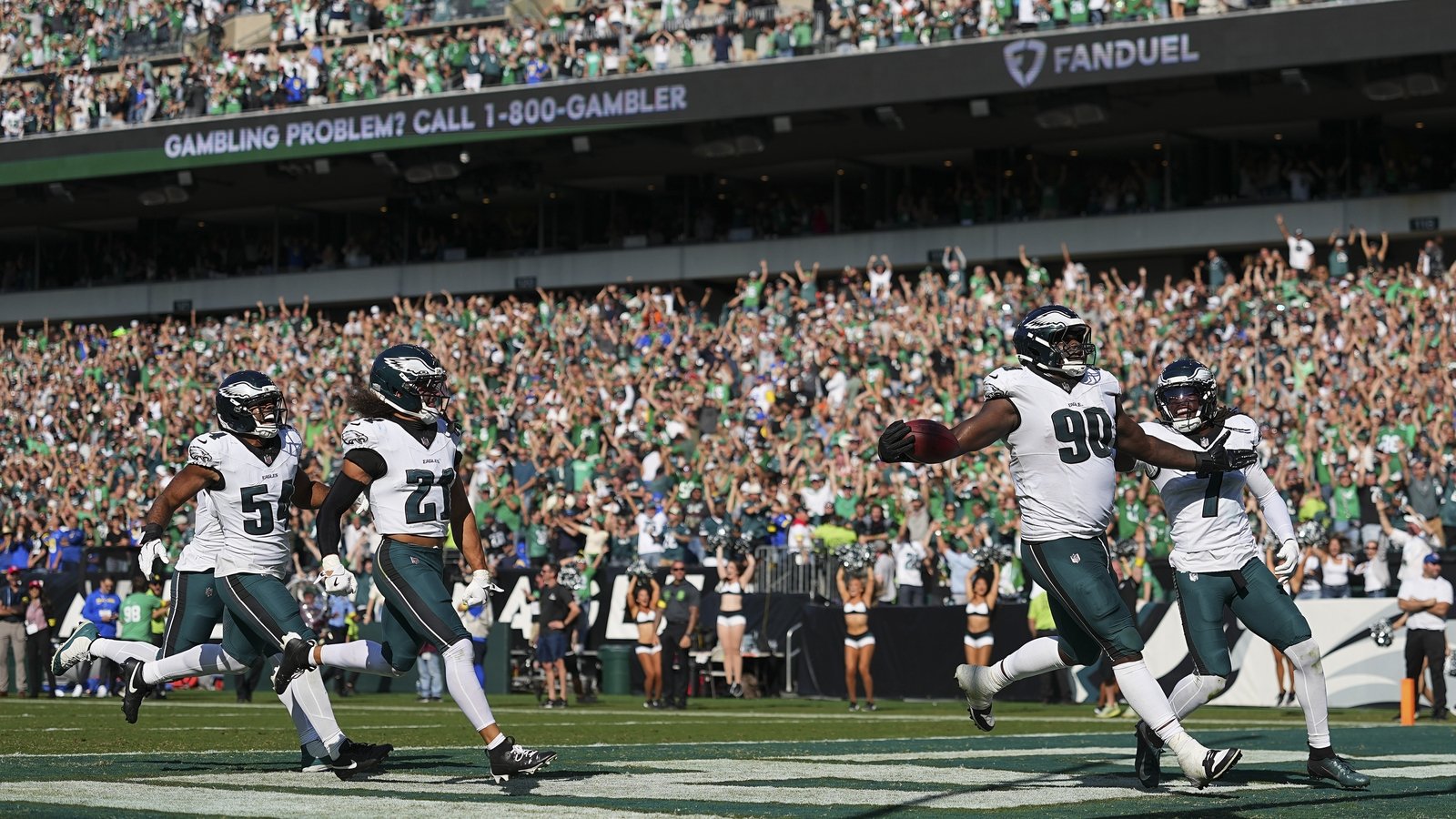 NFL: Eagles take thrilling win with last-play touchdown
