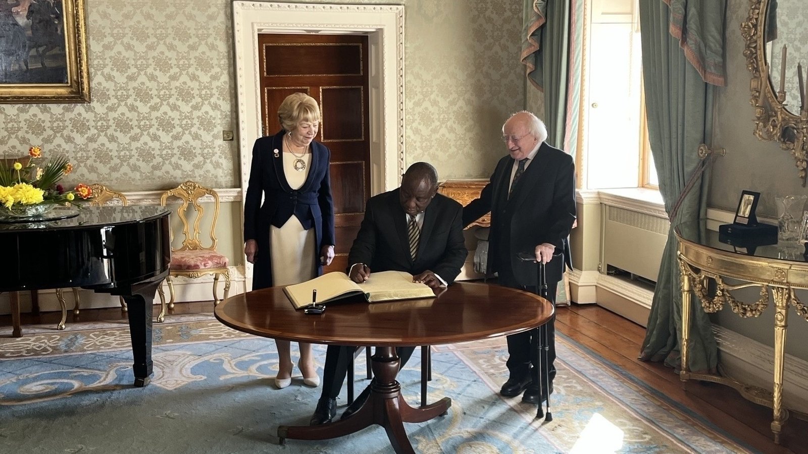 South African president welcomed to Áras an Uachtaráin