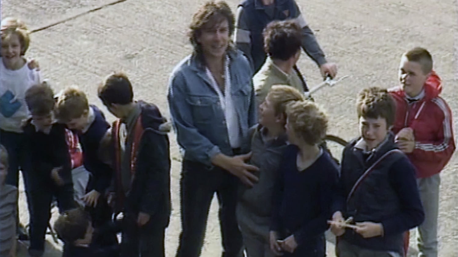 RTÉ Archives | Arts and Culture | Gerry Moore And Street Talk