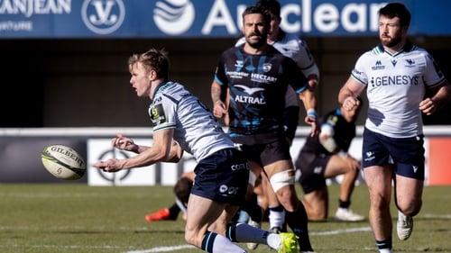 Connacht let slip 17-point lead in Montpellier