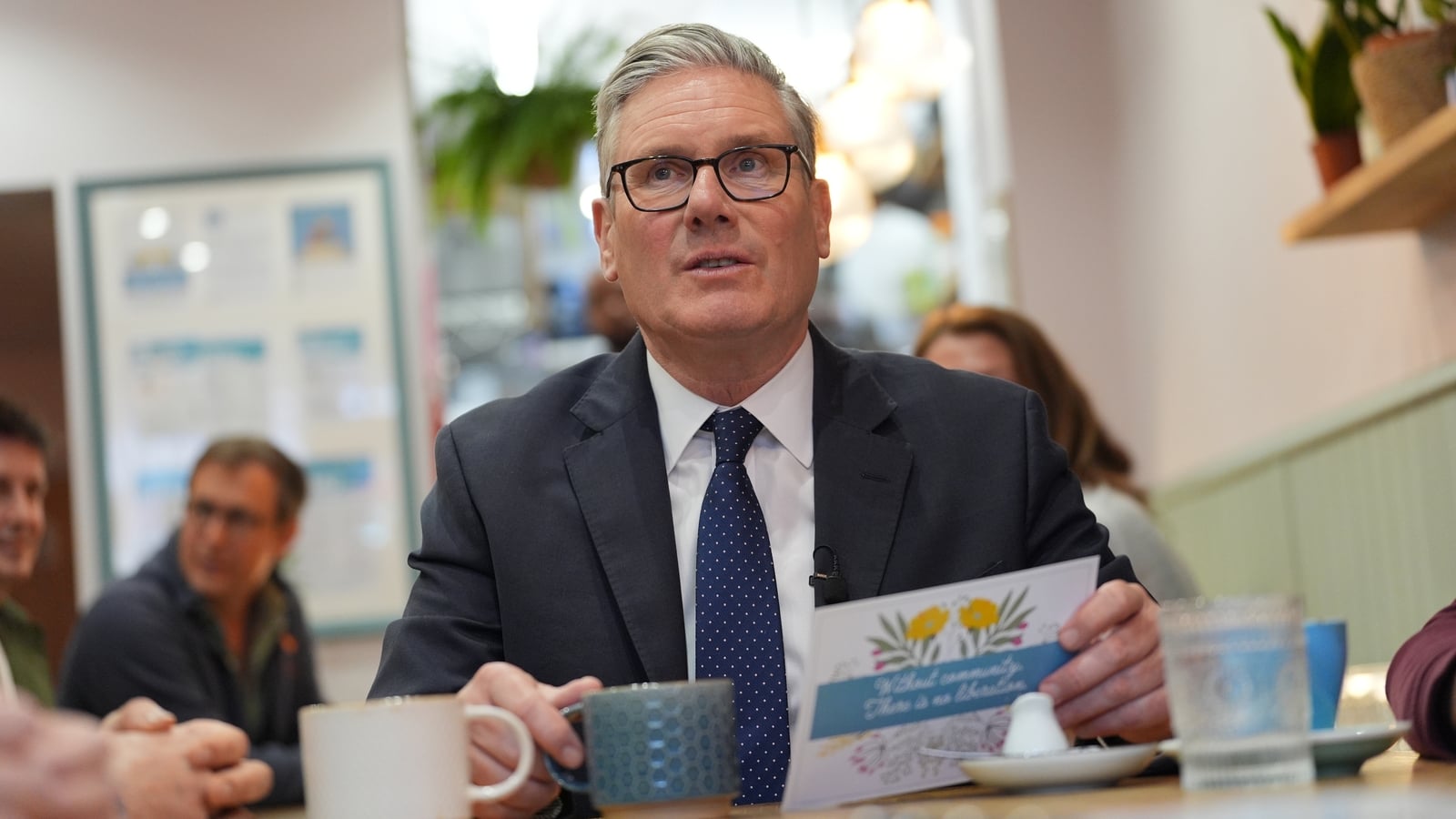I am not going to 'walk away' from role, insists Starmer